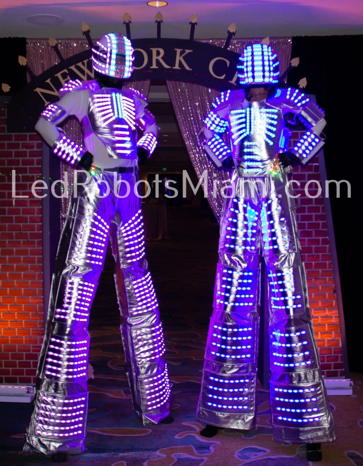 Hora Loca Entertainment | LED Robots Miami